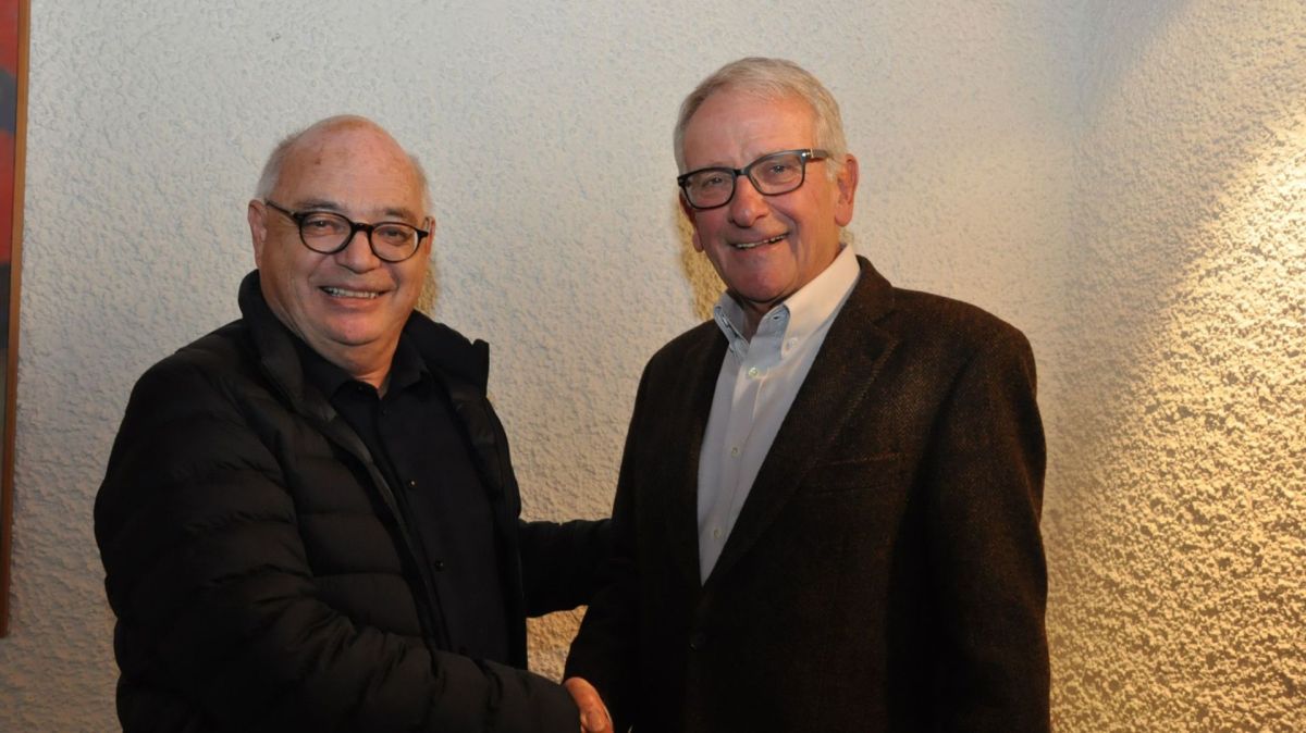 Ulrich Immler übergibt an Mario Barblan | Engadiner Post/Posta Ladina